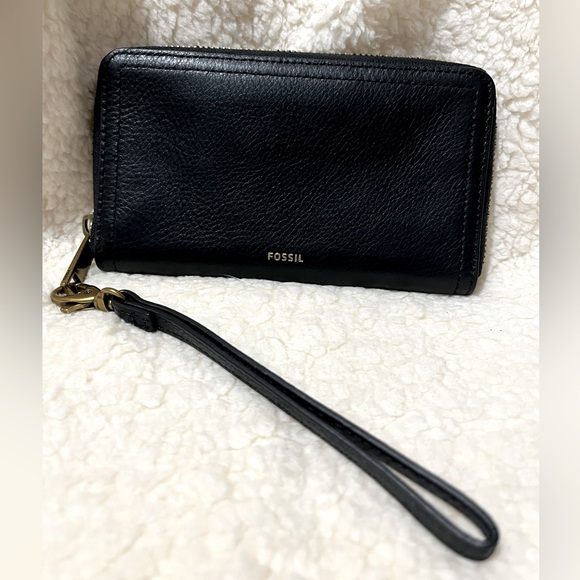 Fossil | Bags | Fossil Leather Zip Around Wallet | Poshmark